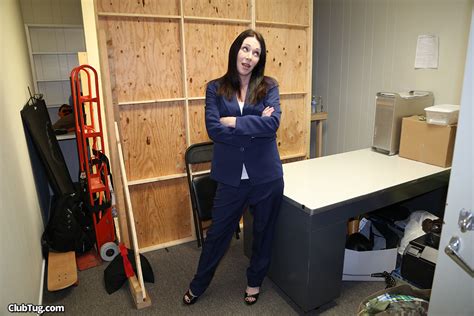 RayVeness Club Tug BabeSource Com