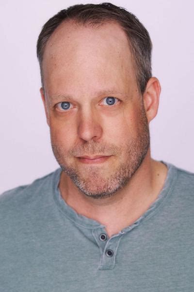 Michael Worden About Entertainmentie
