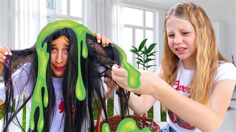 Nastya Helps People And Shows A Good Example Of Behavior Youtube