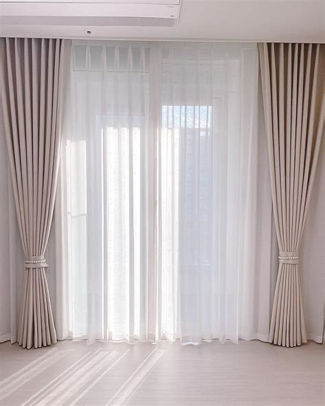 풀프루프 코코로맨숀 부산예쁜커튼 감각있는커튼 용호동w스퀘어 양정포레힐즈스위첸 오늘은 아침부터 저녁까지 계약 계약 시공 시공 오늘도 칭찬 백 만번 듣고