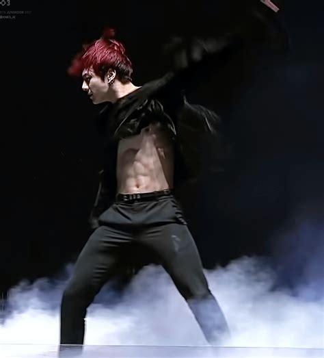Ame3 On Twitter Jungkook Abs Jungkook Quente Jung Kook