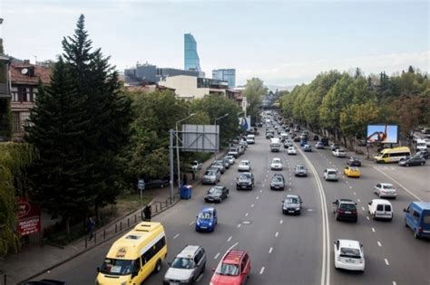 რამდენი ავტომობილი მოძრაობს საქართველოში 10 წელზე მეტი ასაკის Bpn Ge