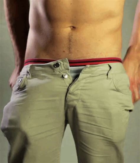 Dick Reveal S Photo 4