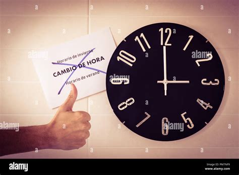 Change Clock Hi Res Stock Photography And Images Alamy