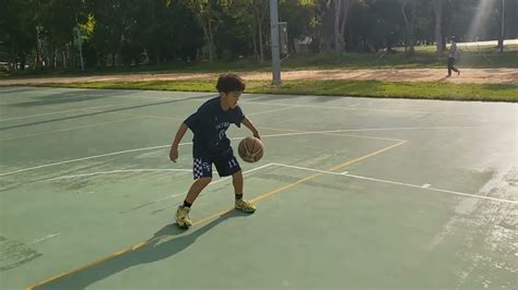 9살 농구선수 🏀 미국 유명 농구 스킬 코치 동작 따라하기 😂 😆 😂 😆 초등2학년 9신농구선수 온유농구티비 스킬팩토리주니어 Youtube