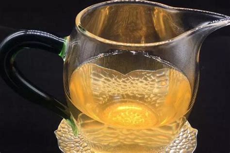 倚邦大黑树林普洱茶的特点