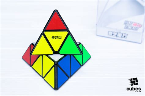 Qiyi Ms Pyraminx черный пластик Украина