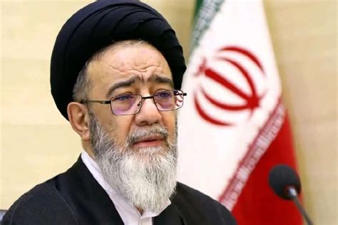 تصویر تماس غافلگیرانه امام جمعه تبریز با این زن ایرانی در استانبول