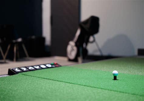 Book Premium Indoor Golf Simulators In Aurora Ez Golf Aurora Rates