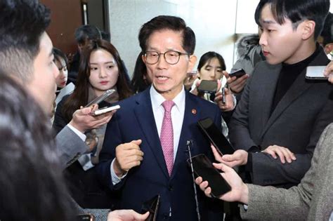종합 김문수 대선 출마 선언 예의 아니다尹 석방해야