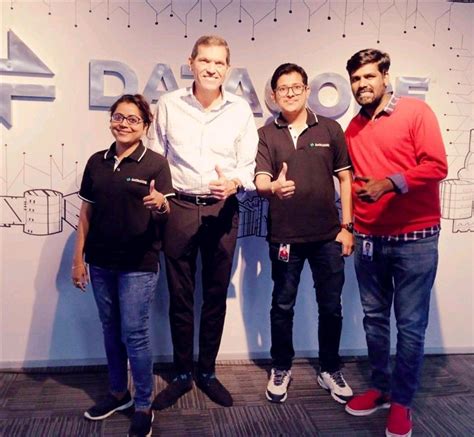 Srikantha Bhupathi On Linkedin All Hands Meeting With Datacore Ceo Dave Its Pleasure To Meet