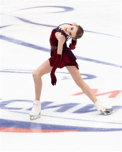 Pin By Mina On Skate Figure Skating Figure Skater Ice Skating