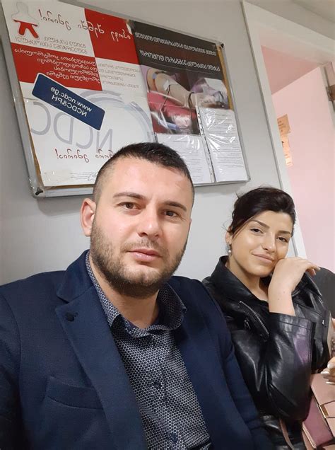 Konstantine ჩემს სიყვარულს ვულოცავ 22 წლის იუბილეს მიხარია რომ არსებობ სიხარულსა და გაჭირვების