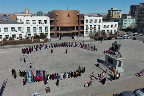 Өмнөговь МОНГОЛ УЛСЫН ХӨДӨЛМӨРИЙН БААТАР АРДЫН УРАН Facebook