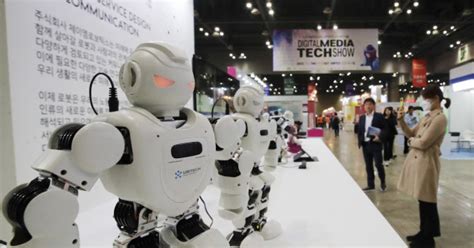 포토 음악에 맞춰 춤 추는 로봇