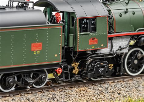 Class 141r Steam Locomotive Road Number 1244 Maerklin Us