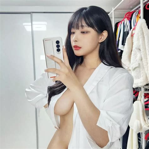 Sideboob Nudes Realasians Nude Picsorg