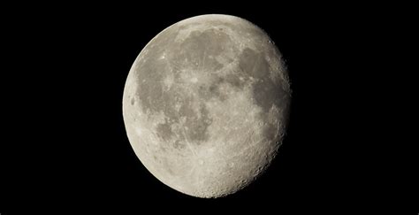 Todays Moon Phase November 10 2025