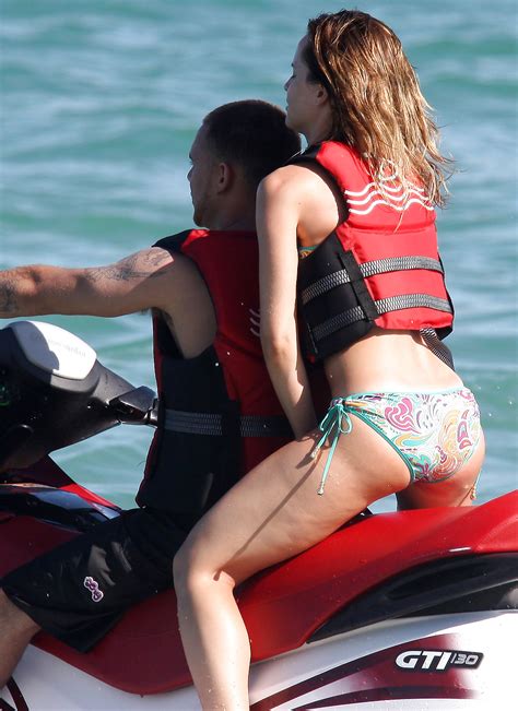 The Oh So Fuckable Mena Suvari Porn Pictures Xxx Photos Sex Images