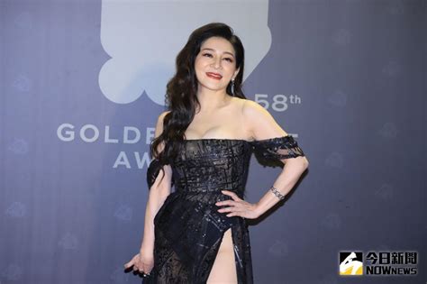金馬紅毯／王彩樺「暗黑薄紗」洩53歲身材 挑戰走光極限 娛樂 Nownews今日新聞