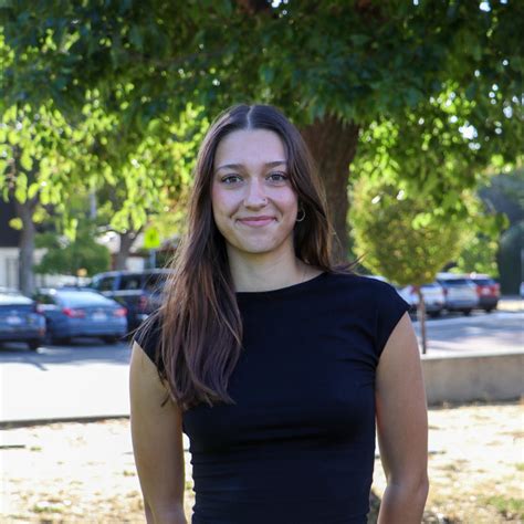 Lola Jones The Pitch