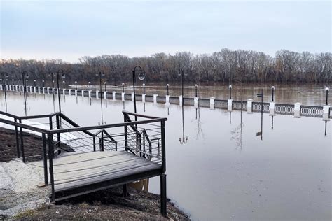 Томь поднялась в Новокузнецке до опасной отметки Российская газета