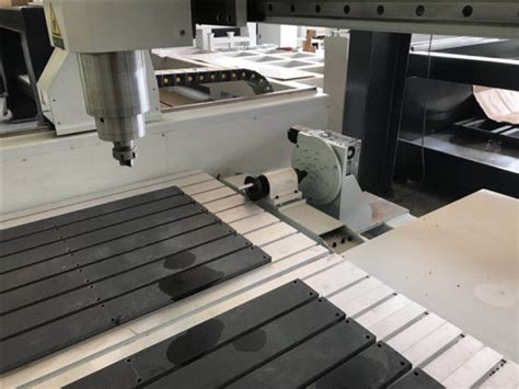 4 축 Eps 스티로폼 3d 거품 절단기 의 고품질 4 축 Eps 스티로폼 3d 거품 절단기