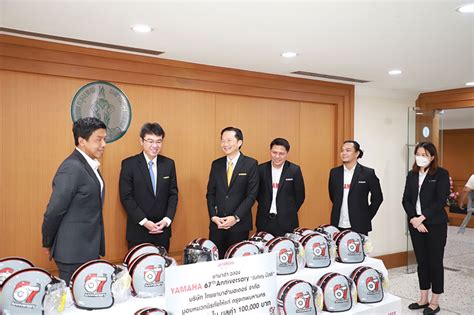 ยามาฮ่าเดินหน้าโครงการ Safety มีสติ มอบหมวกนิรภัยฉลองครบรอบ 67 ปี