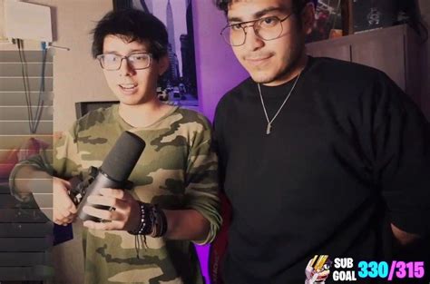 Duxorethey Duxo Aquino Aquinoby2002 3 I Streamers Karma
