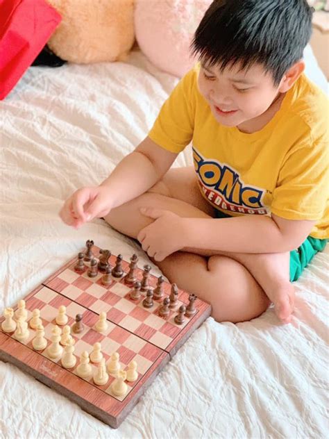 Con Trai Mc Qu Nh Chi Gi L N B Ng Sau N M Kh Ng G P M