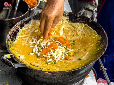 ขนมเบื้องญวนสุอาภา ร้านดังเก่าแก่ย่านตลาดพลู การันตีความอร่อยมากว่า 75 ปี