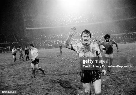 Jimmy Case Liverpool Photos And Premium High Res Pictures Getty Images