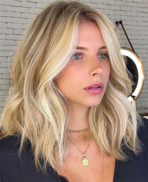 5 модерни прически които ще направят косата ви да изглежда два пъти по гъста СНИМКИ За Жената