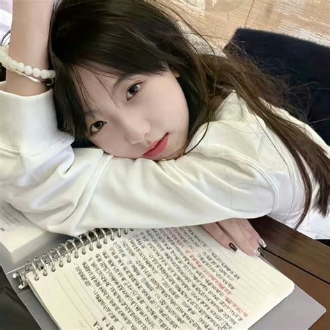 女 高清图片，堆糖，美图壁纸兴趣社区