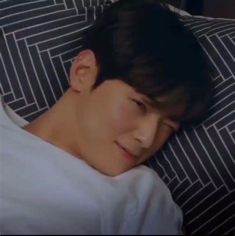 귀여운 장난꾸러기 모습의 차은우님 팬마음 커뮤니티