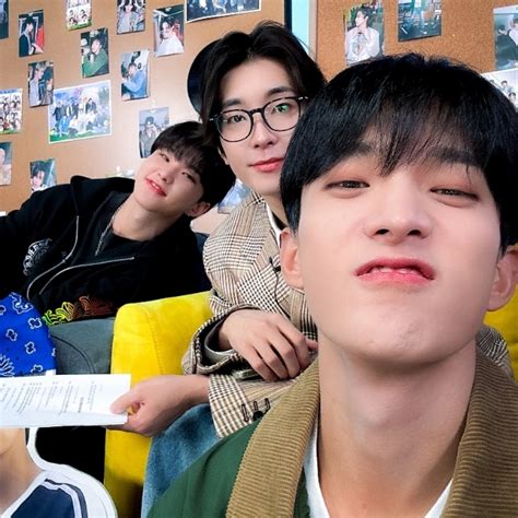 blip 이런 느낌의 셉틴 배경화면 모음
