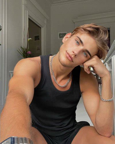 William Roepstorff Tumbex