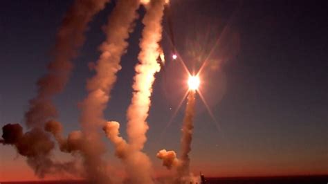 Нічна ракетна атака на Львів куди влучили уламки Калібрів армії рф фото відео Новини