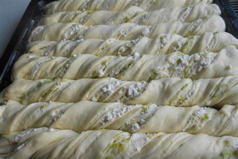 ВЛАШКА ПИТА Ова е омиленото јадење на моите дома меко и вкусно и следниот ден Macedonian