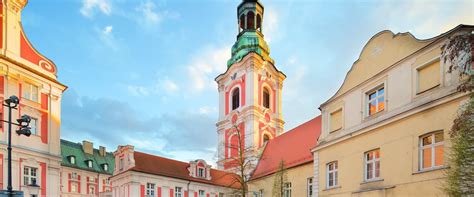 Cheap Flights From Cowra To Poznan Cwt To Poz Uk