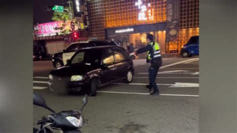 台中男拒盤查衝撞警車 警拔槍對峙 車上查獲海洛因 社會 壹新聞