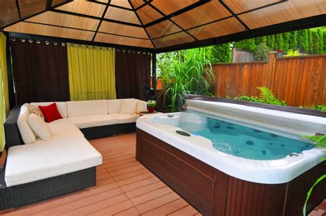26 Spectacular Hot Tub Gazebo Ideas