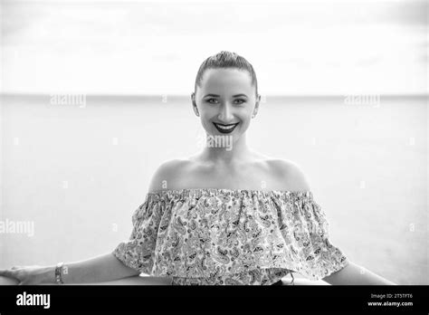 Happy Woman Portrait Caucasian Woman Portrait Young Woman Portrait With Smiling Face Stock