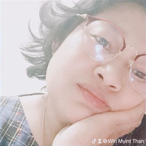 Tm Media အသက် ၁၈ နှစ်မပြည့်သေးတဲ့ ဆေးတက္ကသိုလ် ပထမနှစ်ကျောင်းသားလူငယ