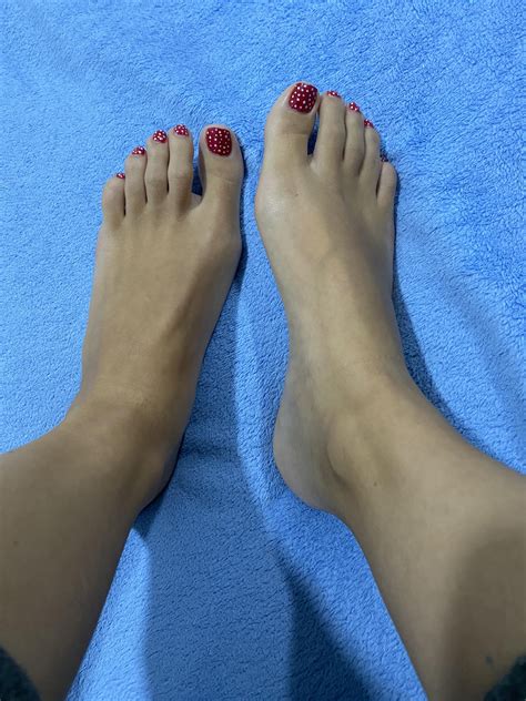 Good Morning With Some Pressure R Giantessfeet