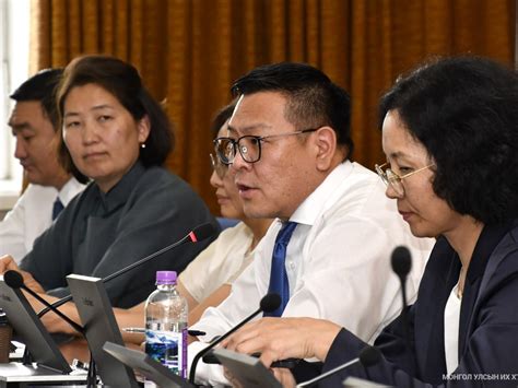 ЁЗДБХ УИХ ын Ёс зүй дэгийн байнгын хорооны даргаар Б Баярбаатарыг томилох нь зүйтэй гэв Isee Mn