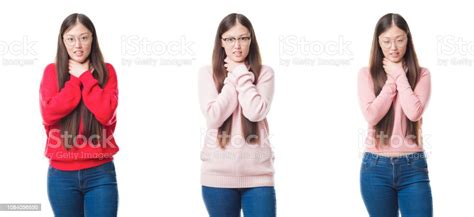 젊은 아름 다운 중국 여자의 콜라주 이상 배경 소리를 격리 하 고 질 식 때문에 고통 스러운 목을 건강 문제입니다 질 식 자살 개념 건강관리와 의술에 대한 스톡 사진 및