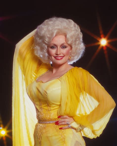 30 Photos Of Young Dolly Parton Pictures Through The Years