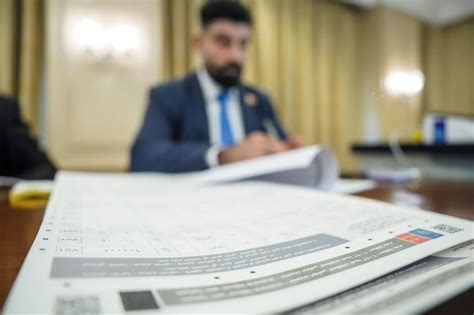 مفوضية الانتخابات تعلن اسماء موظفي الاقتراع المقبولين من خلال القرعة