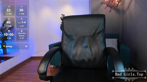 Curvy Big Ass And Big Natural Boobs Hairy Teen Show Eporner